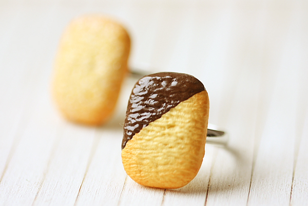 Food Jewelry - Danish Cookie Ring - Chocolate Or Sugar on Luulla